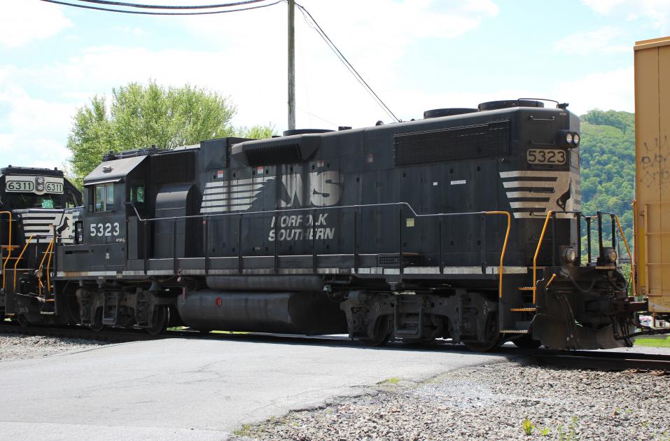 NS 5323 (CR 8149) | Conrail Photo Archive